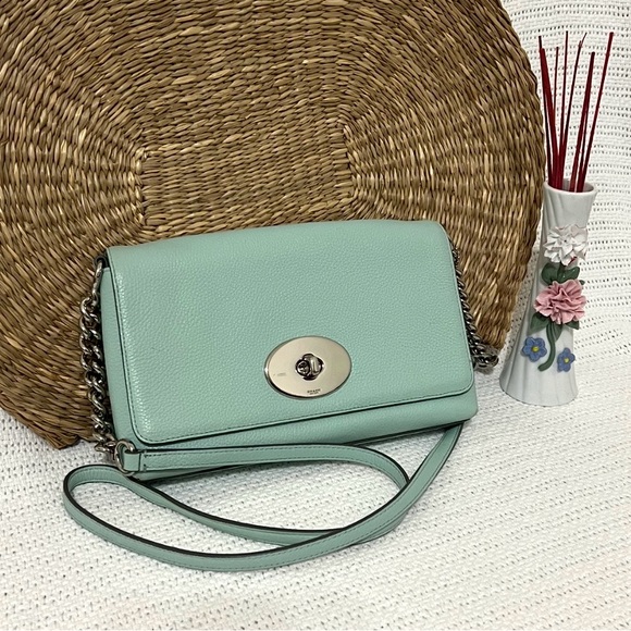 Coach | Bags | Coach Mint Green Pebbled Leather Crossbody Bag Creed ...